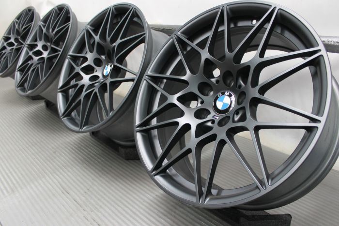 ORIGINAL BMW M3 F80 / M4 F82 F83 20 Zoll Alufelgen 666 M Sternspe