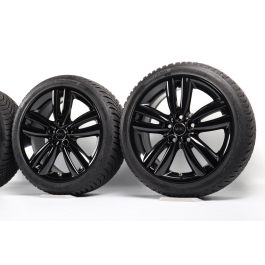 MINI Velgen met Winterbanden F56 F55 F57 17 Inch Styling 562 Track Spoke