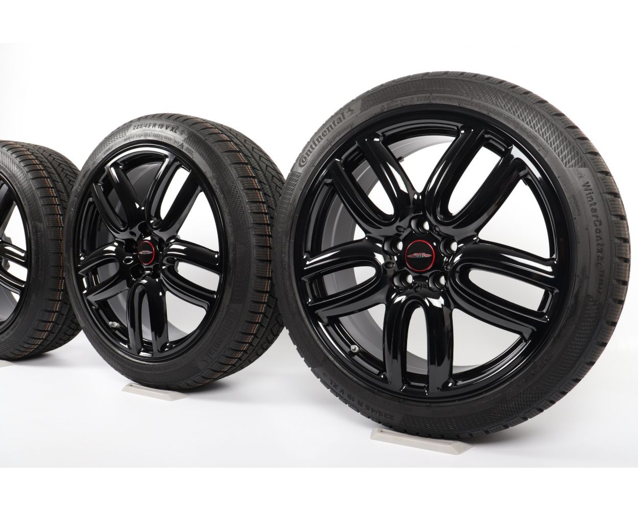 MINI Winterkompletträder Clubman F60 19 Zoll 523 JCW Course Spoke schwarz