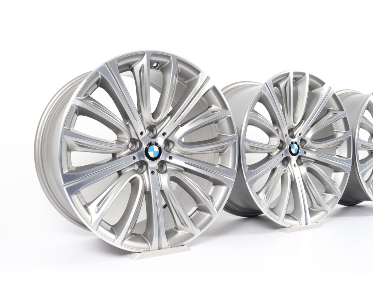 4x ORIGINAL BMW 5er G30 G31 18 Zoll Alufelgen W-Speiche 632 Refle