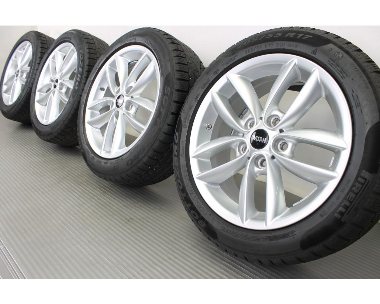 MINI Winter Wheels R60 Countryman R61 17 Inch Styling Double Spoke R124