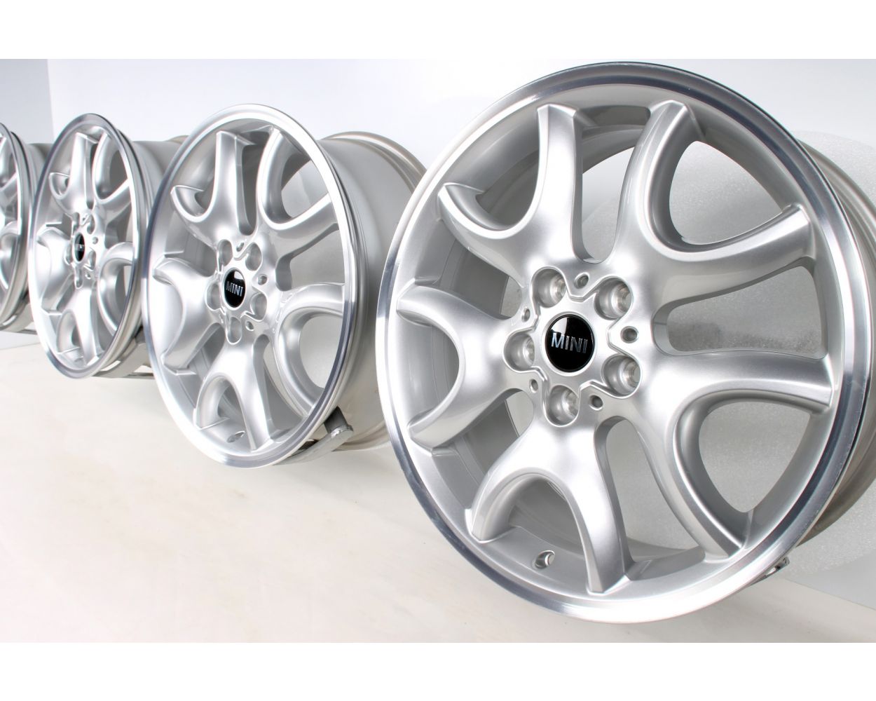 ORIGINAL Mini Countryman R60 / Paceman R61 17 Zoll Alufelgen R124